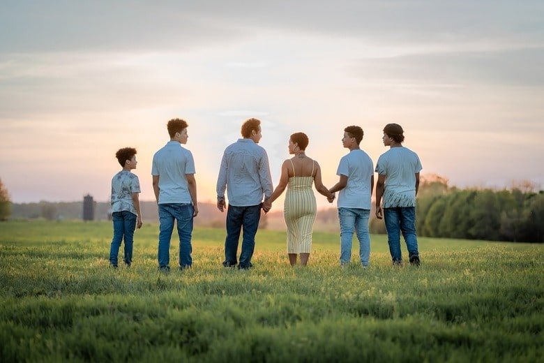 5 Family Tips To Stay Connected & Successful
